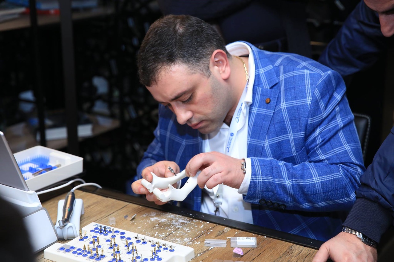 Dr. Levon Grigor Khachatryan